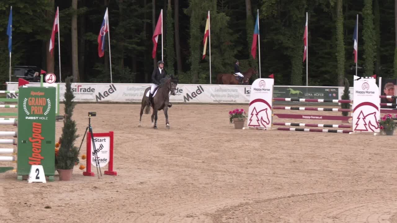 Video von Crystal Rose S - Reitturnier Ranshofen - Braunau am Inn 2025 ...
