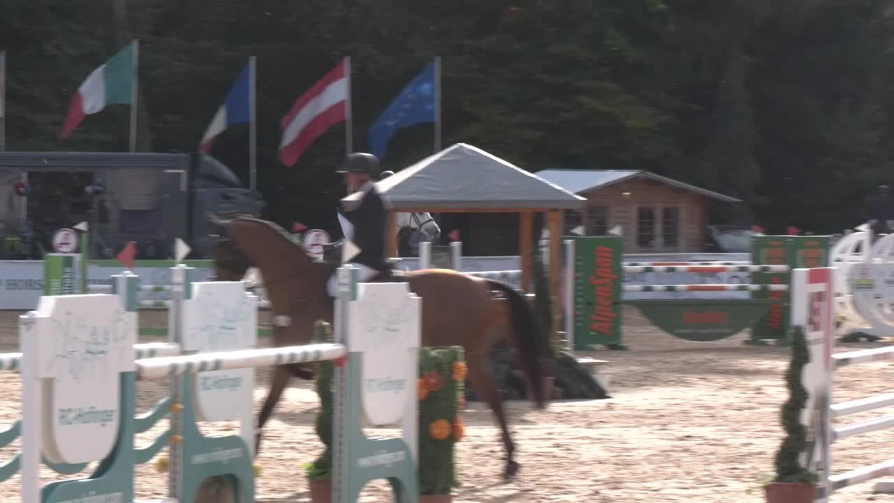Video von Funky Malone - Reitturnier Ranshofen - Braunau am Inn 2025 ...